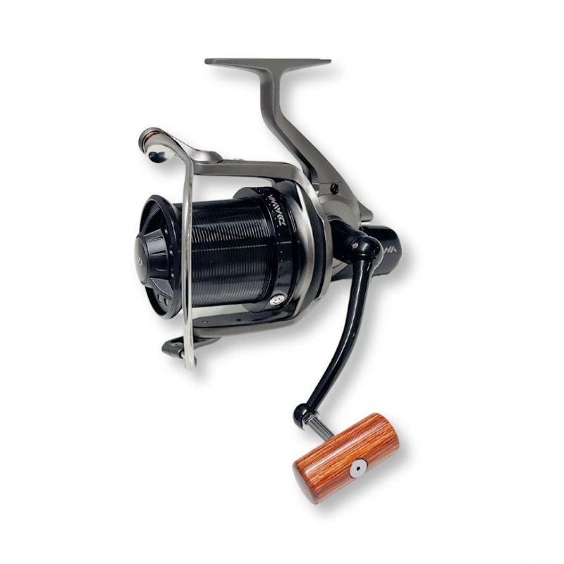Daiwa - Basia DCR8 - Grey Body/Black Spool Black Dots