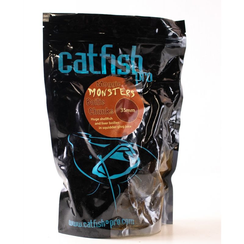 Catfish Pro - Moggie Munchers - 900g Bag | Total Fishing Tackle