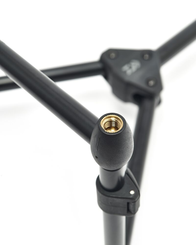 Daiwa - Black Widow Low Level 3 Rod Pod