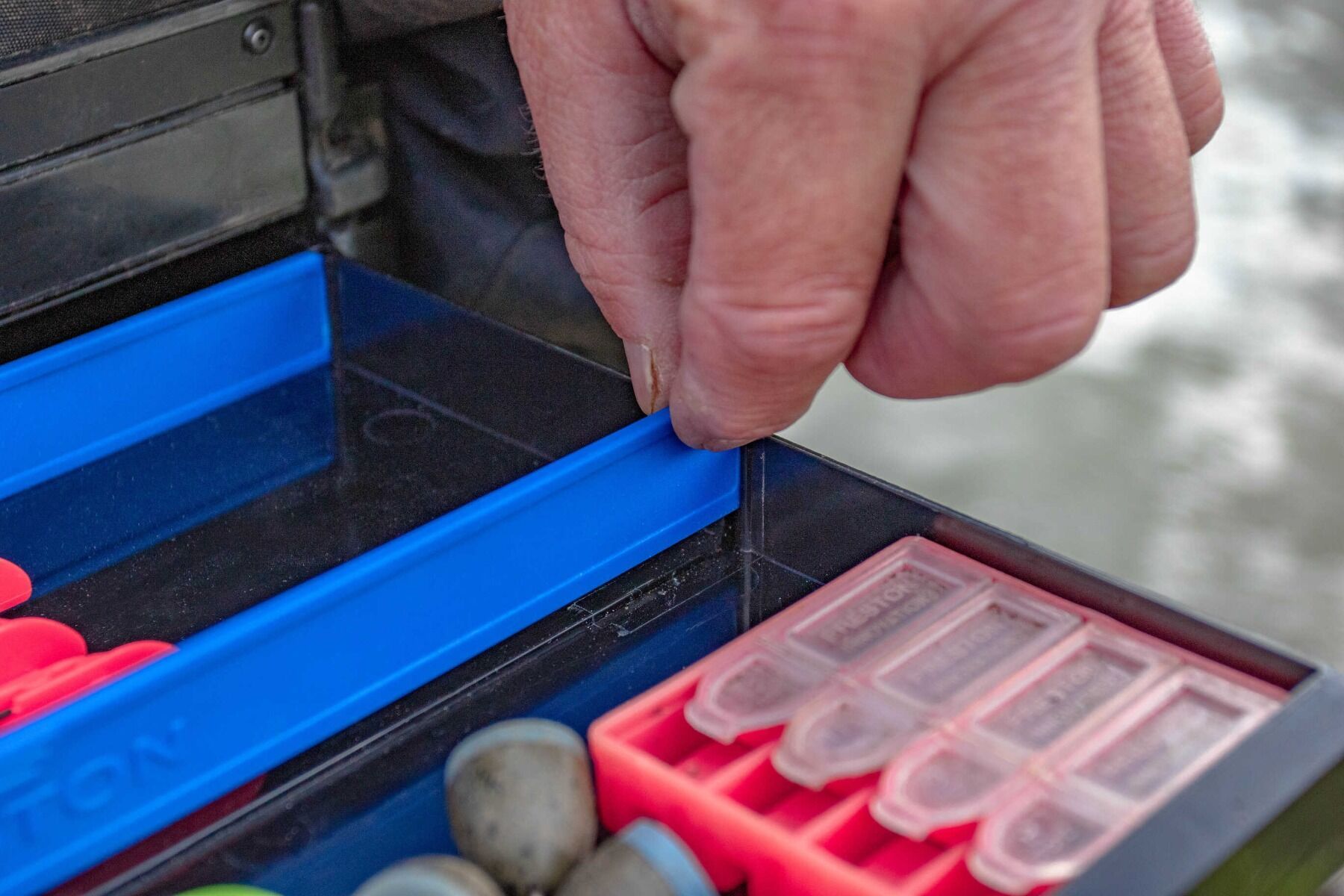 Preston - Inception Mag Lok Shallow Side Drawer Unit With Dividers