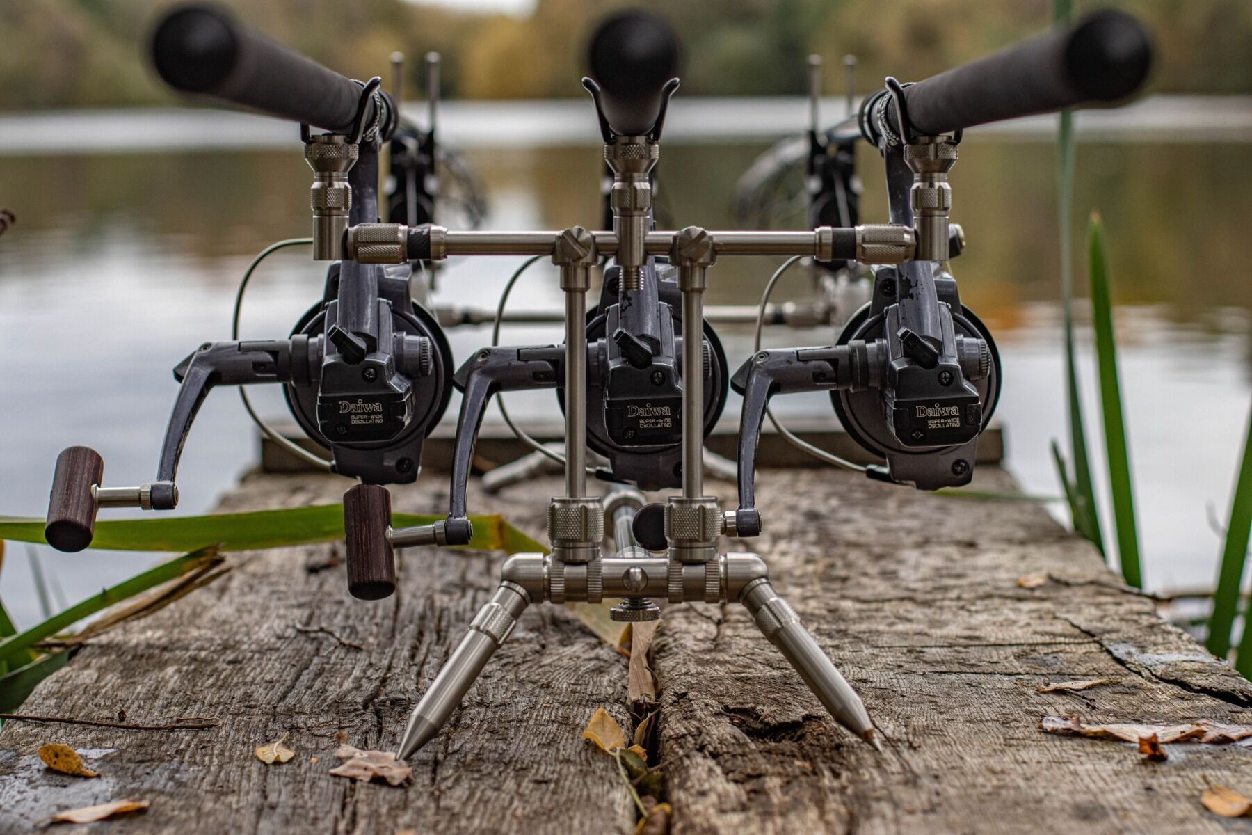 Solar Tackle - P1 Mini Worldwide Pod With Stubby Legs