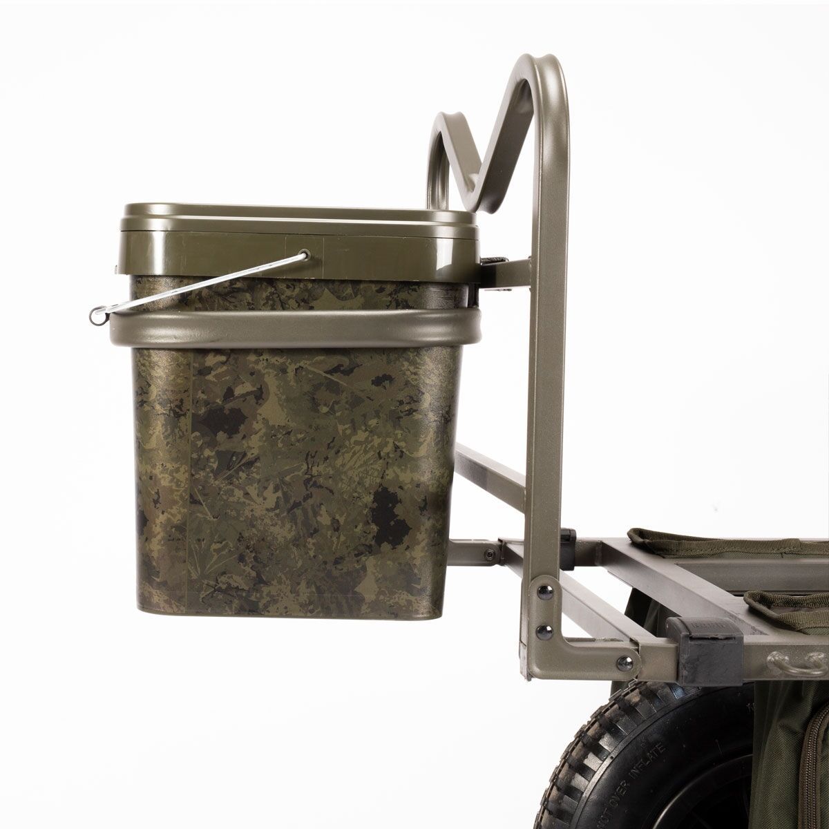 Nash - Barrow Bucket Outrigger Front